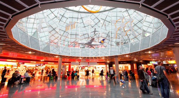 Spontankauf vor dem Abflug: Warum das Shoppingparadies Flughafen boomt ...